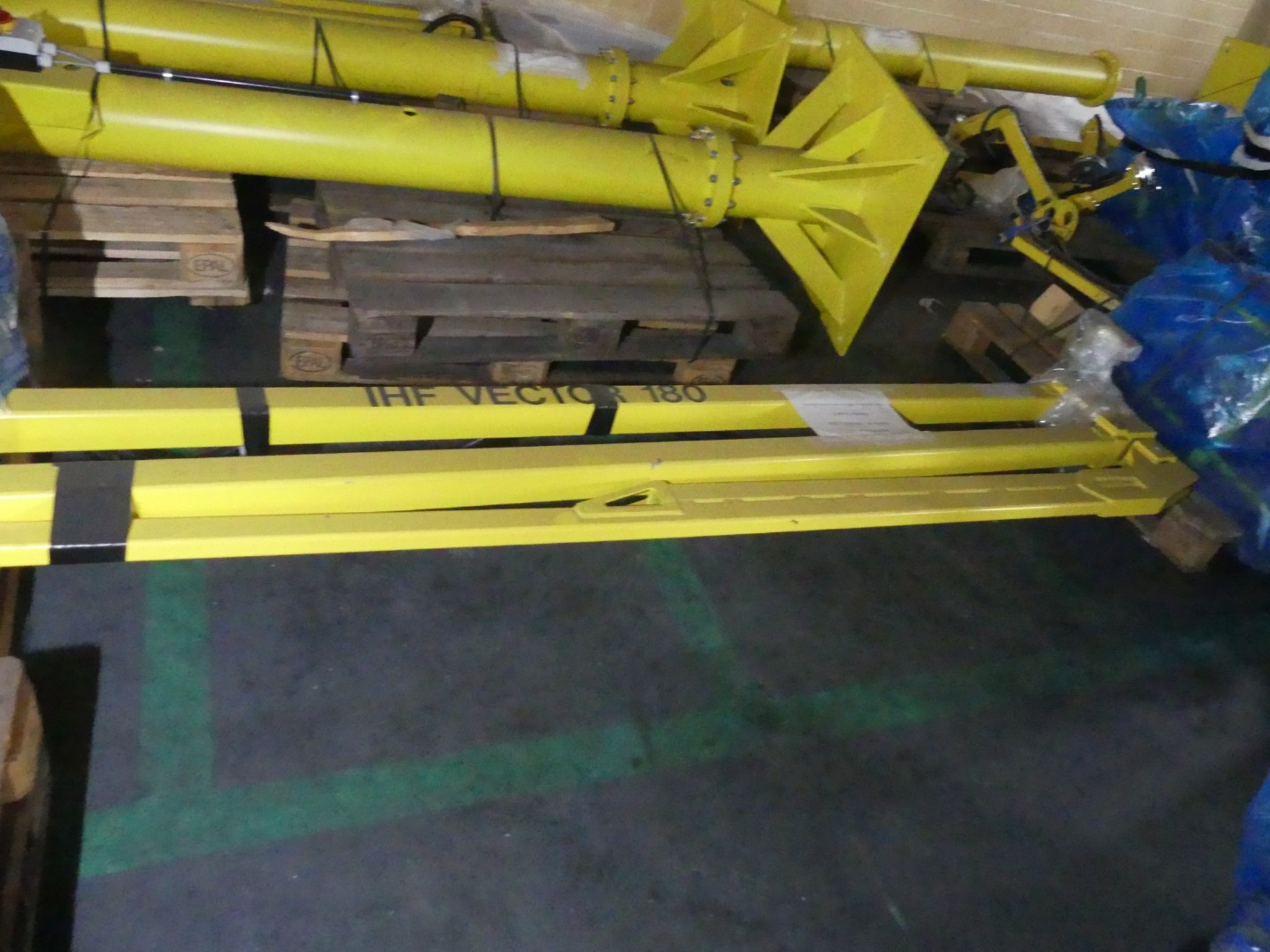 4 Manipulator bestehend aus IHF Vector 180 gebraucht kaufen (Auktion ...